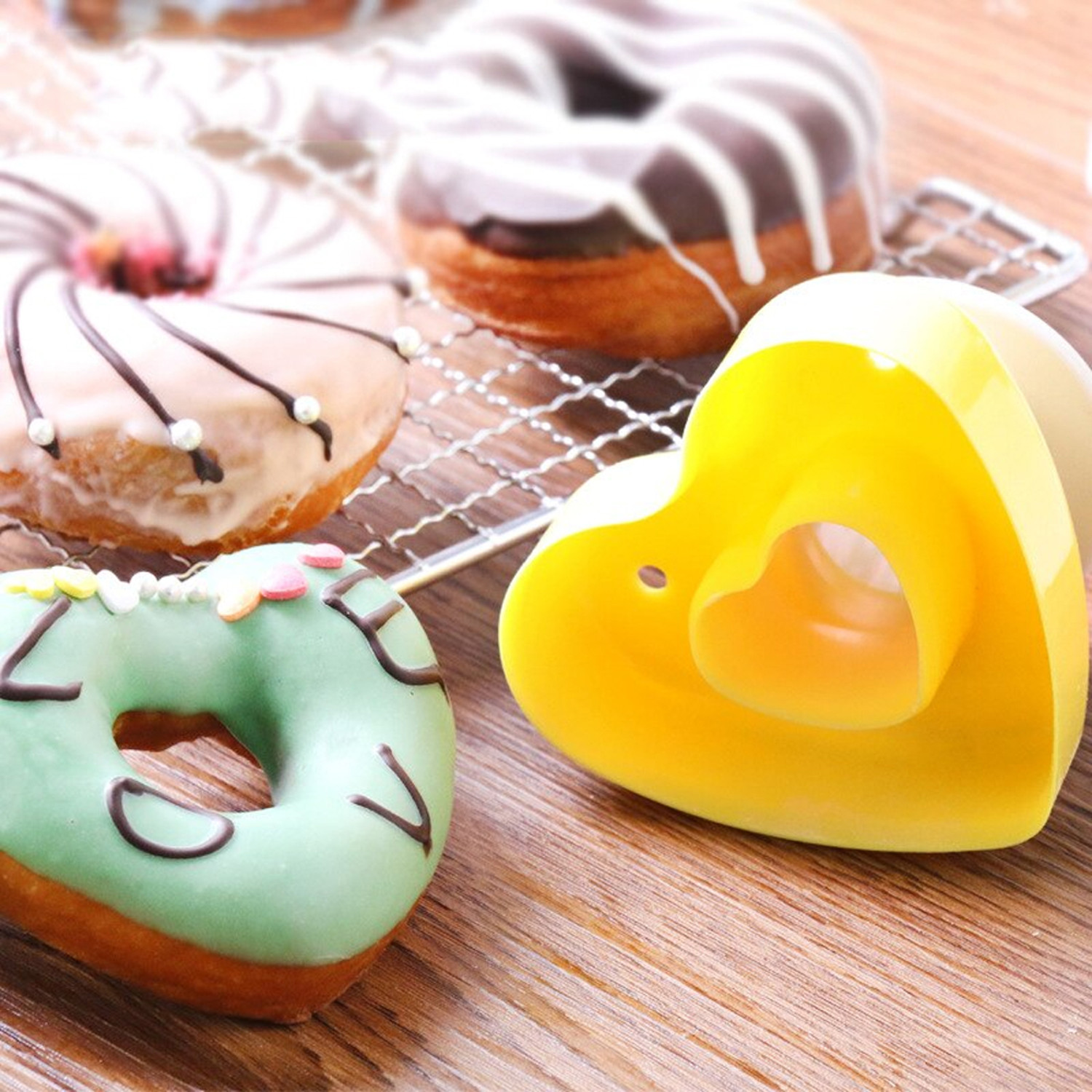 Giantpower Food-grade Plastic Donut Cutter, Hearts - Kroger